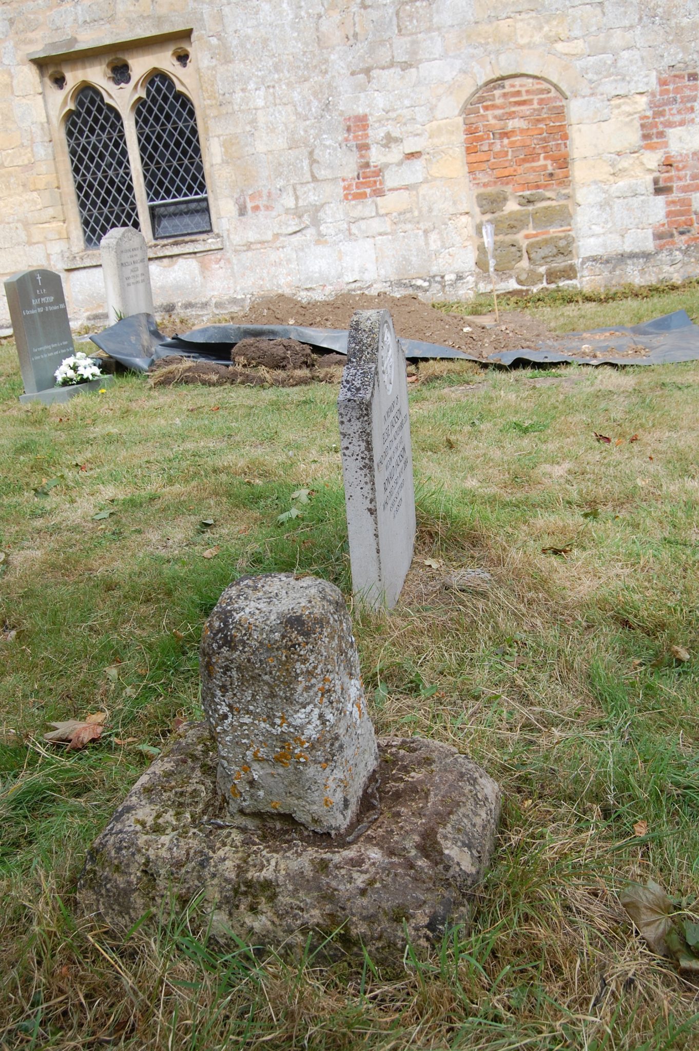 Roughton - Medieval Standing Crosses of Lincolnshire