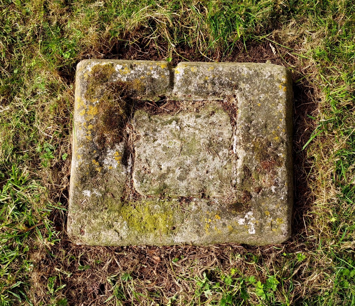 South Elkington - Medieval Standing Crosses of Lincolnshire