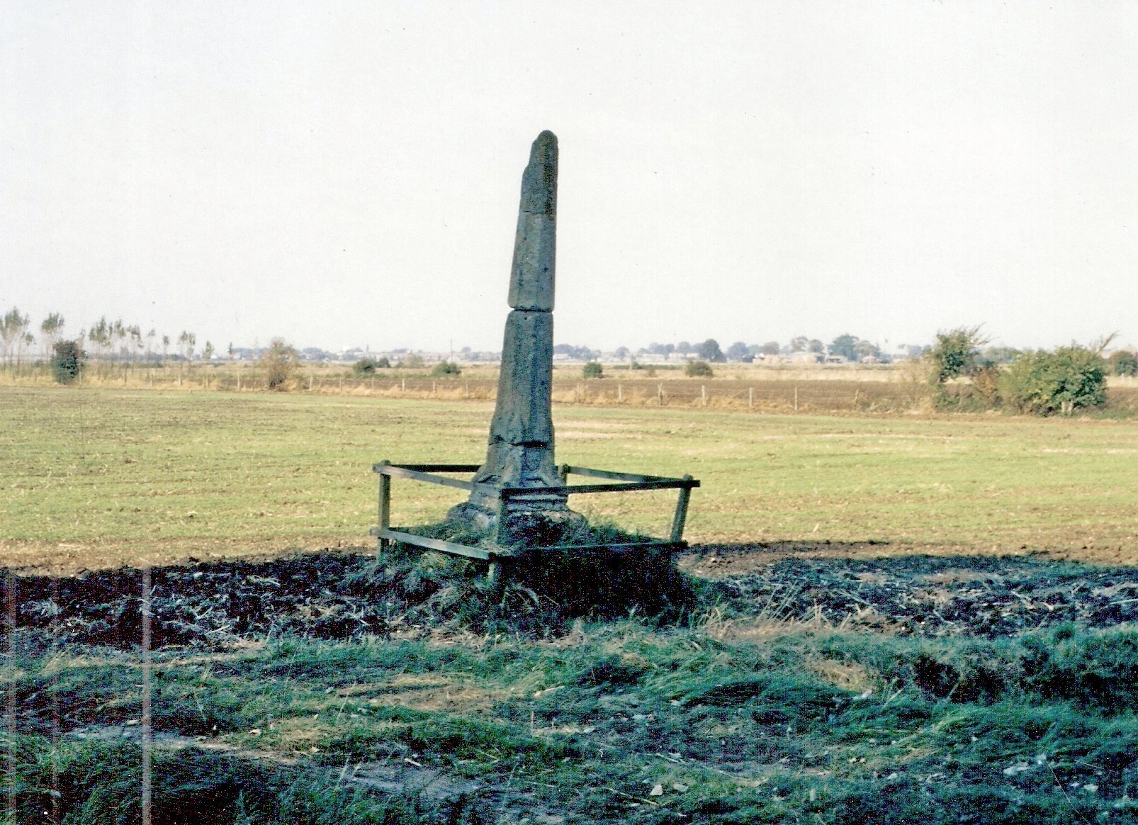 Crowland (2) - St Vincent's Cross - Medieval Standing Crosses of ...