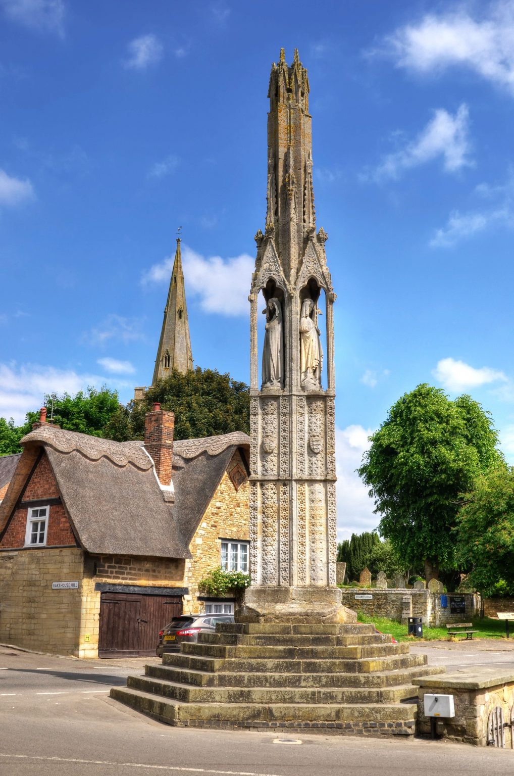 The Eleanor Crosses - Medieval Standing Crosses of Lincolnshire