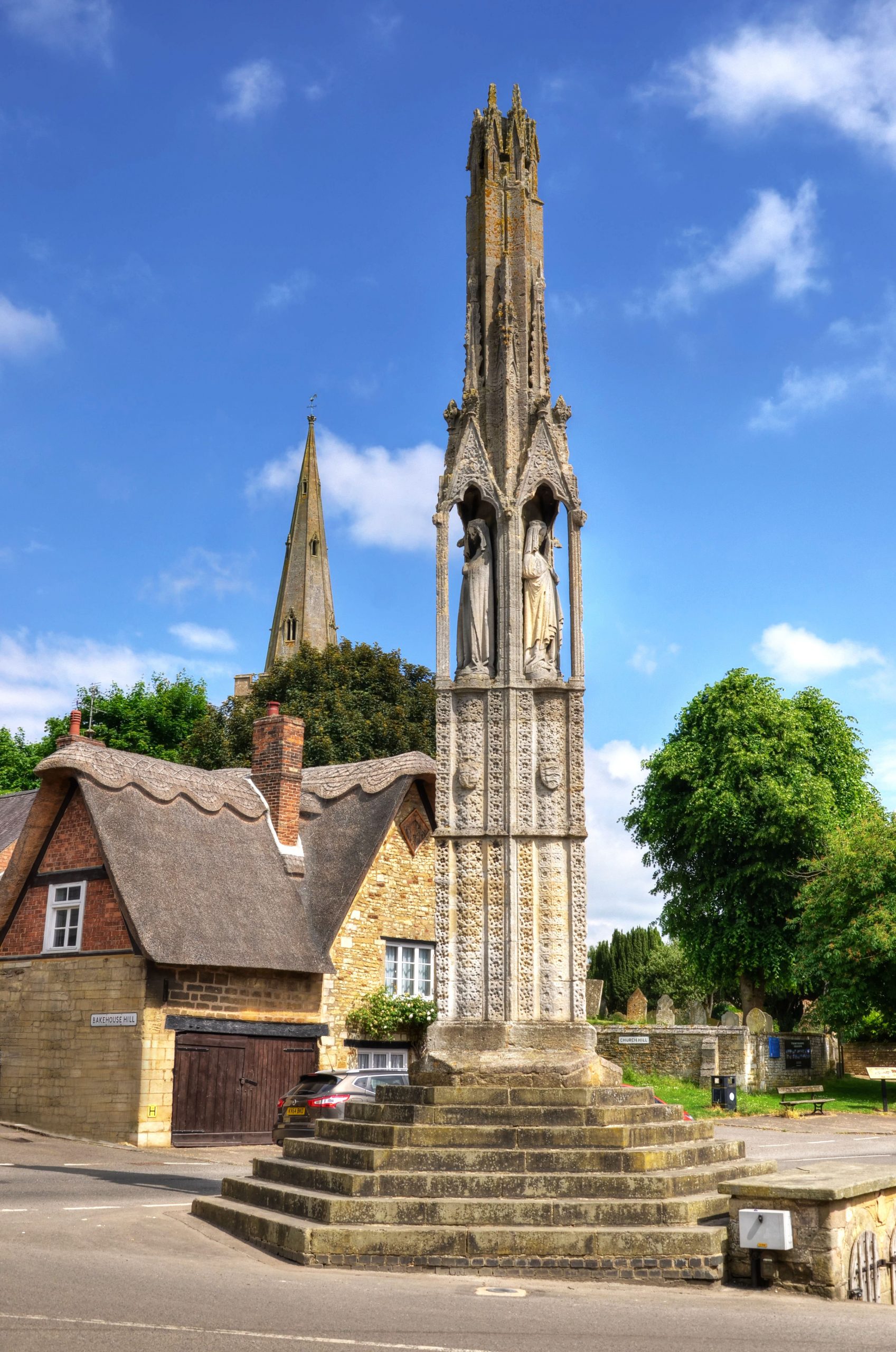The Eleanor Crosses - Medieval Standing Crosses of Lincolnshire